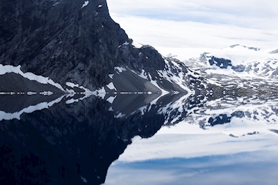 Depth posters & prints by Emma Franzén - Printler