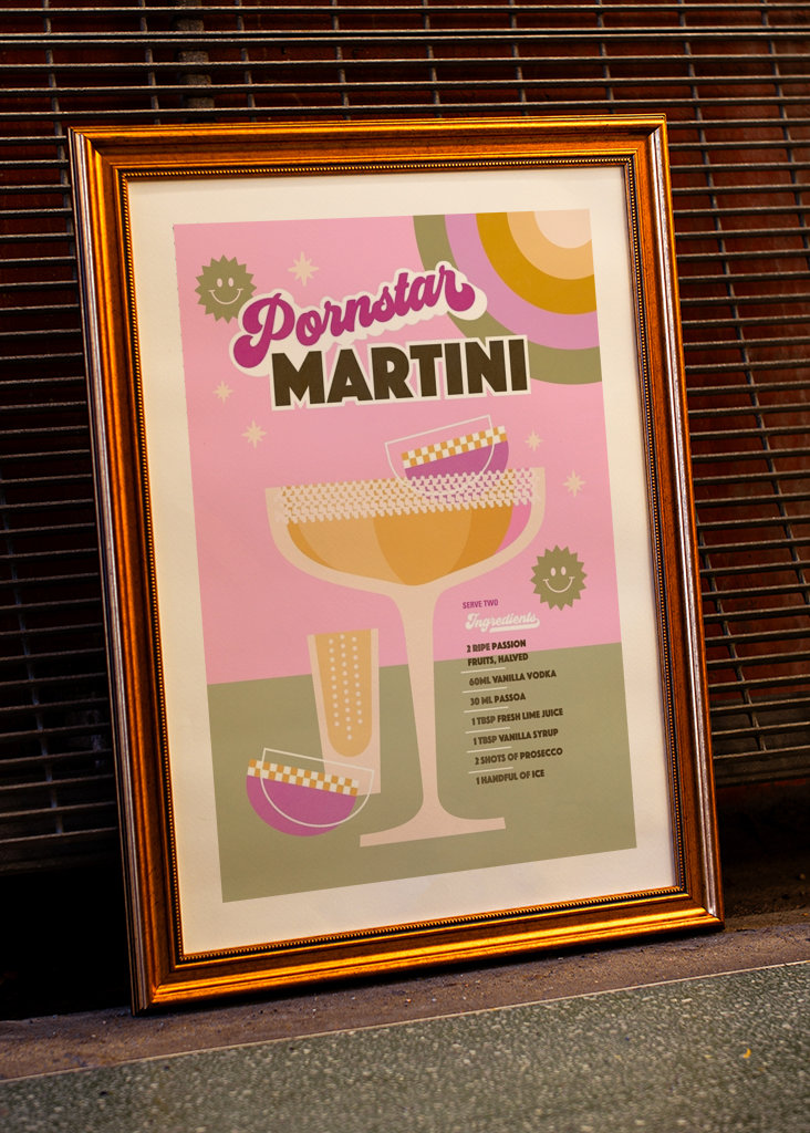 Retro Pornostar Martini Pink Poster von Dominique Vari | Printler